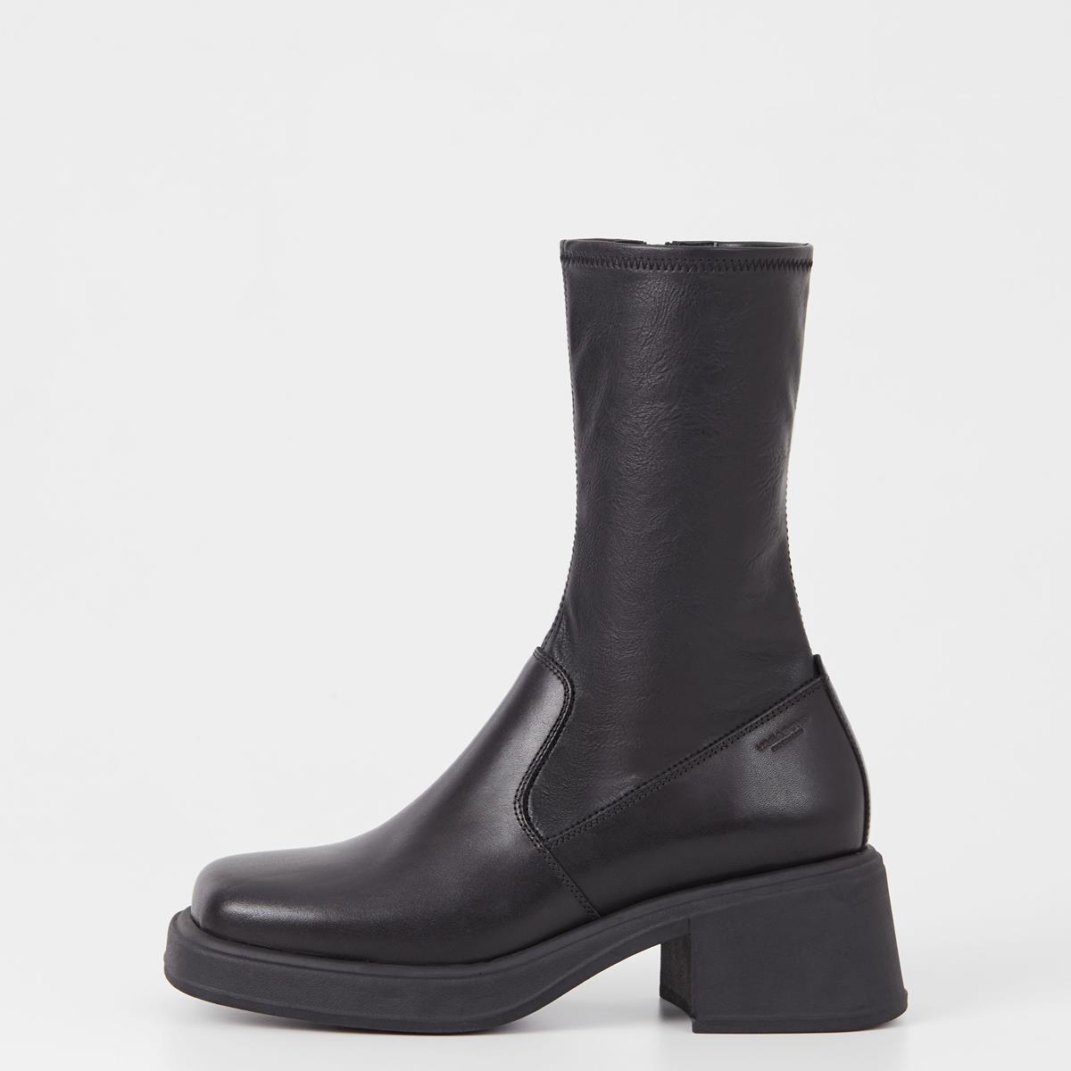 Dorah - Black Boots Woman | Vagabond