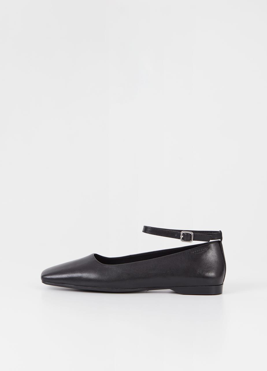 Vagabond - Delia | Shoes | Black | Woman